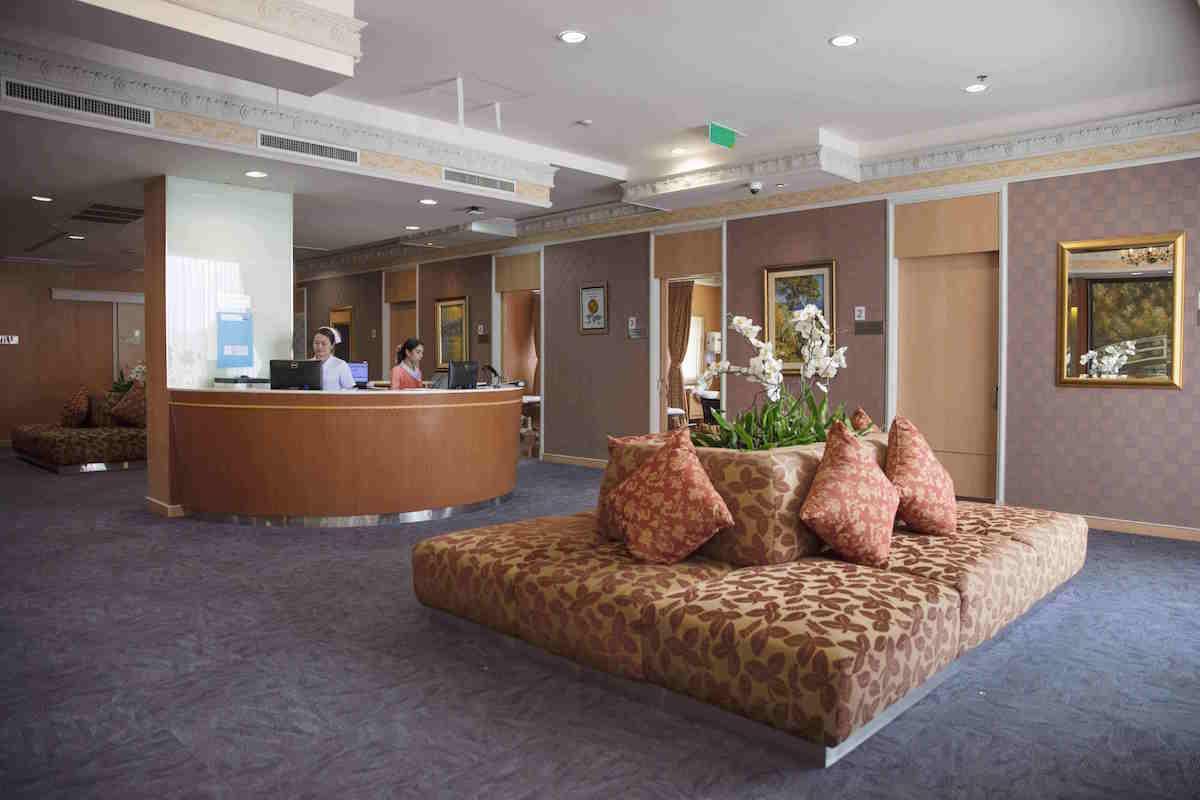 Photo gallery of Vejthani Hospital - medical centers directory